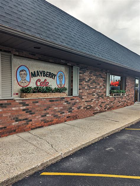 The Funky Diner In Indiana That Locals Swear Has The States Best