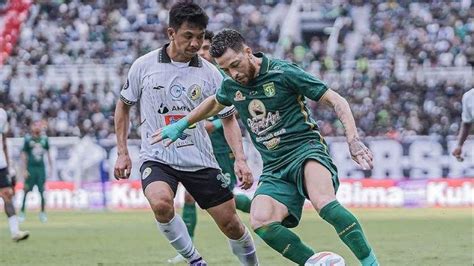 Wahyudi Hamisi Minta Maaf Akui Tak Sengaja Tendang Kepala Winger Persebaya Bruno Moreira