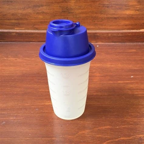 Tupperware Shaker Milkshake Tempat Minuman Juice Jus Storage Kotak