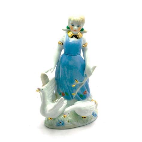 Купити Статуетка порцелянова Дівчина з гусями ціна 659 ₴ Prom Ua Id 1896417474