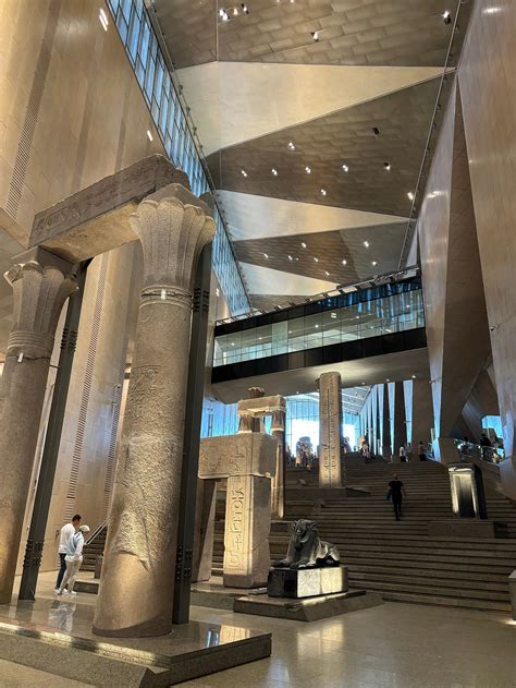 피라미드 세 개가 한눈에 그랜드이집트박물관