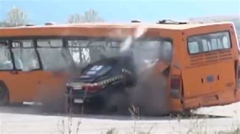 Шофьор с книжка от 2 седмици 6 фиша и 150 км ч една смърт и много въпроси Nova