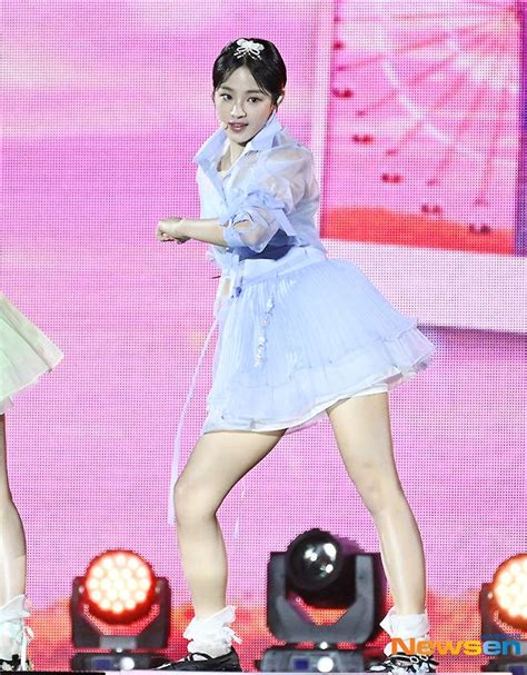 뉴진스 민지 한복여신 [포토엔hd]