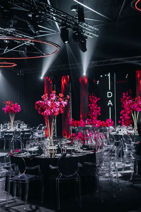 Черно красная свадьба Красная свадьба Свадьба в черном цвете Свадебные идеи