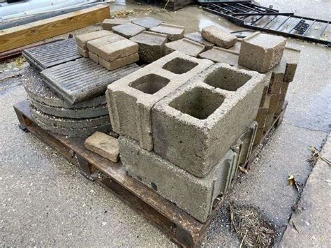 Assorted Block Legacy Auction Company