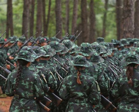 ရေဖြူမြို့နယ်၊ ကံပေါက်ဒေသ၊ ပယကျေးရွာအနီးရှိ ယာယီစစ်တပ်စခန်းကို တိုက