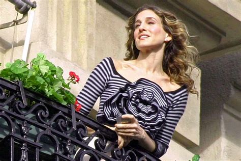 Throwback Photos Of Sarah Jessica Parker On The Sex And The City Set