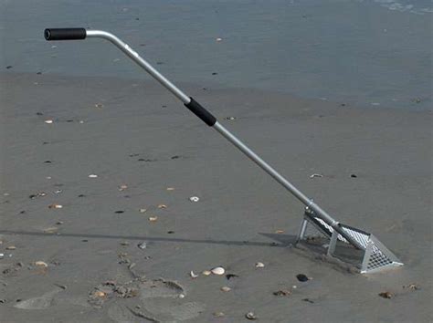 Fish N Mate 167 Large Sand Flea Rake