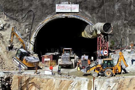 உத்தரகாண்ட் மீட்பு பணி கைகொடுத்த எலி துளை சுரங்கம் தோண்டும் முறை மின்னம்பலம்