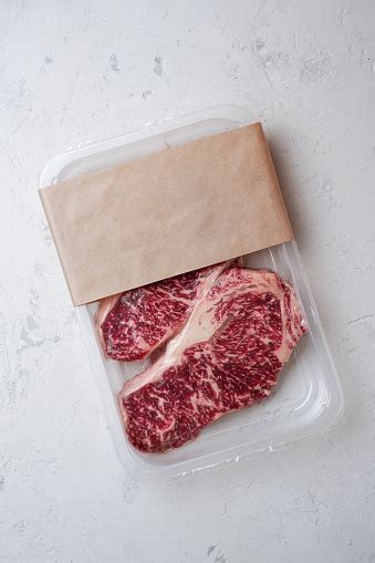 진공 포장에 생 쇠고기 스트립 로인 스테이크 로고 디자인 아이디어에 대한 레이아웃 짐 싸기에 대한 스톡 사진 및 기타 이미지 짐 싸기 고기 밀폐된 Istock