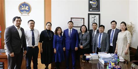 Эрүүгийн хэргийн анхан шатны шүүхийн үйл ажиллагаа нөхцөл байдалтай танилцав