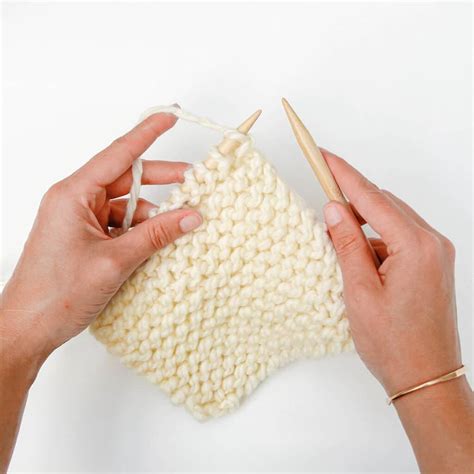 Garter Stitch 5 Easy Steps