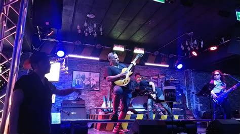 Thunderstruck Youtube