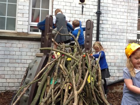 Mud Glorious Mud Eyfs Beetles And Fawns