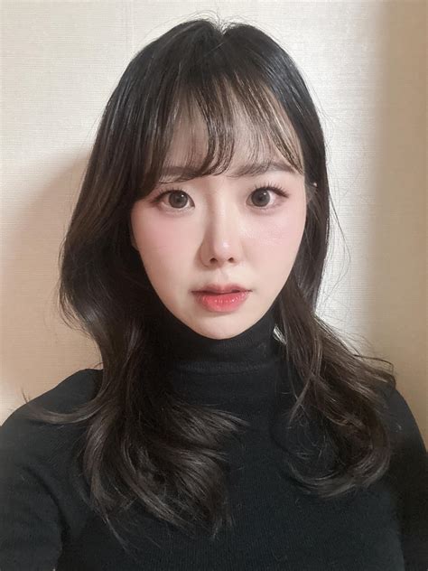 미친놈 썰 최근에 동호회에서 남자 두명이 나한테 냅다 시비 털고 싸움 걸어서 모임을 나왔어 남자 원래 인성 갈린걸로 유명했어 차 날 보자마자 반말을 갈기더니