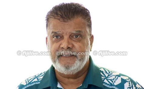 Buy Tickets Early Yusuf Urges Fans