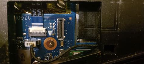 I Ve This Port On My Laptop That I Can T Name Can Someone Give Me An Answer Please R Computers