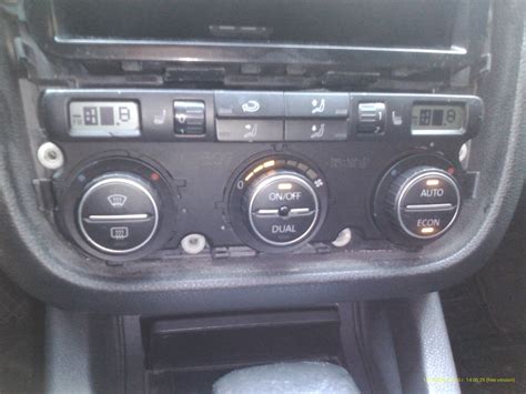 Поменял блок управления климатом — Volkswagen Golf Mk5 2 5 л 2006