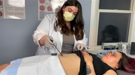 Siesta With Sarah Asmr Belly Button Exam R Asmr Bellybuttons