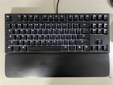 Rare Wasd Code Tkl Zealios 65g With Real Wood Wrist Rest Computers