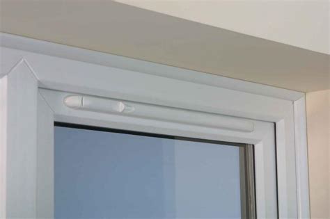 Вентиляционный клапан для пластиковых окон. Пластиковые окна с ...