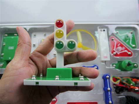 ชดวงจรอเลกทรอนกสสรางหนยนตและเขยนโปรแกรมไดโดยใชภาษาซ Arduino Basic Kids Evolution