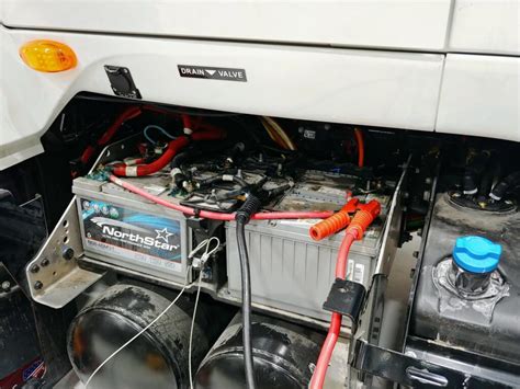 How To Jump Start A Semi Truck In 9 Steps Thedriverdispatch