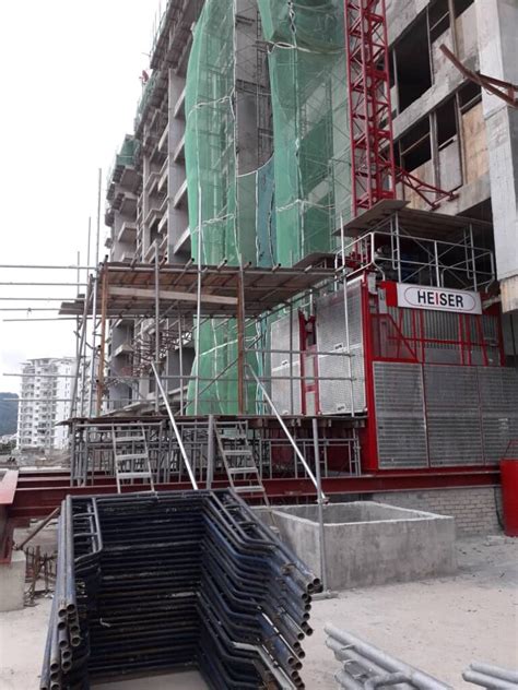 Construction Hoist Majumuda