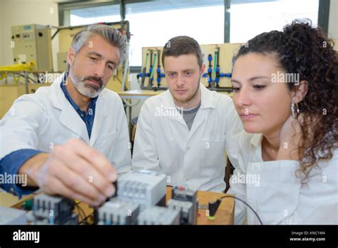 Technical Students Watching Demonstration Stock Photo Alamy