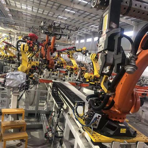 robot rails with 2500kg payload and 3200mm reach with mig welding robot