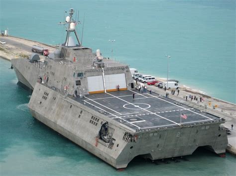 Lcs 2 Uss Independence Class Littoral Combat Ship Us Navy Artofit