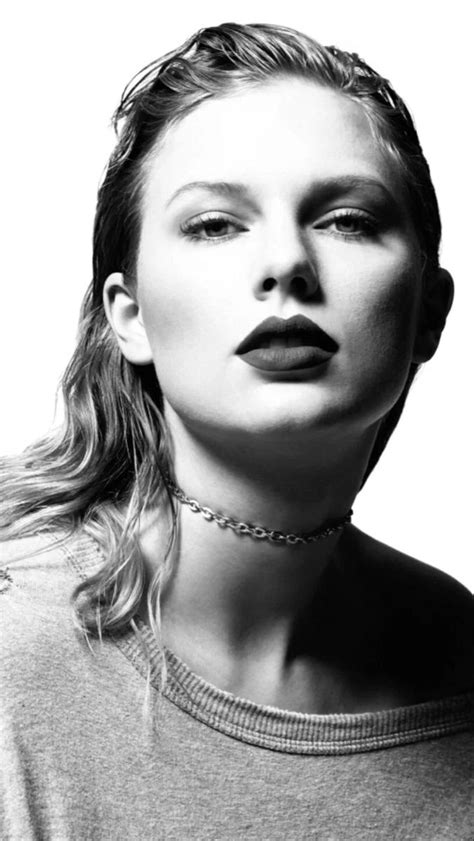 Taylor Swift Portrait