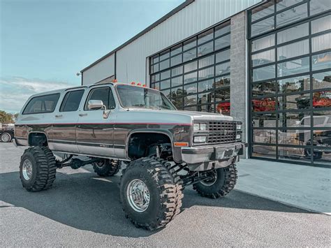 Ultimate Incredible 1991 Chevrolet Suburban With A 12” Lift Sitting