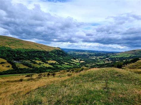 Taff Trail Penderyn And Cwm Cadlan Anello Da Pont Ar Daf — Parco
