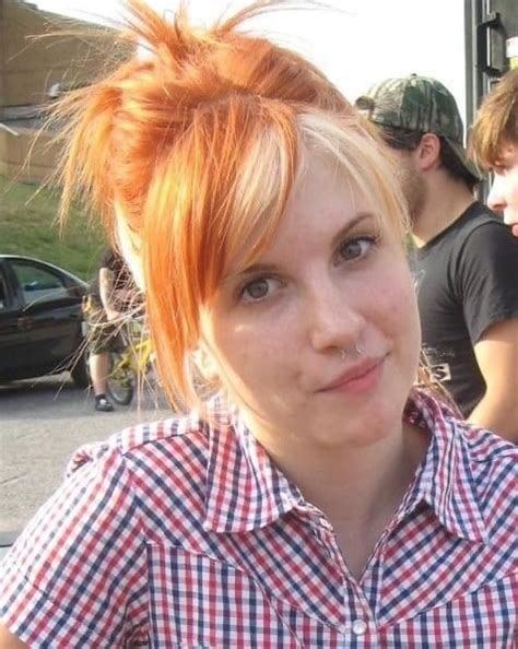 Hayley Williams Hayley Williams Hair Dye Red With Blonde Bangs
