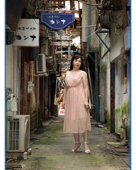 マキエ マキ ポートレートやヌードって、いろんな表現があると思うんだけど、私は女の人が綺麗で可愛く写ってない写真は好きじゃない。写真としてベタでもダサくてもいいから、撮った人から「綺麗に