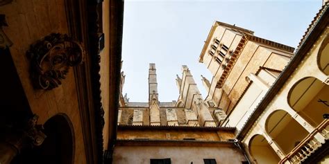 How Far Should A Lintel Overlap Meaningful Spaces