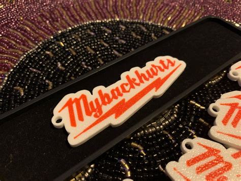 My Back Hurts Milwaukee Keychain Etsy