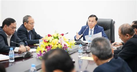 ឯកឧត្តម ប៊ិន ត្រឈៃ រដ្ឋមន្ត្រីក្រសួងផែនការ