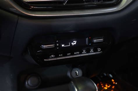 مشخصات سوزوکی بالنو بررسی قیمت عکس Z4car