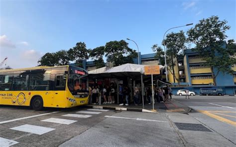 Cross Border Bus Passengers Bemoan Increased Queue Cutting Some Put Feet Up On Seats
