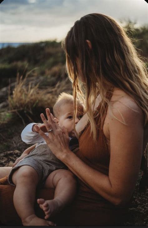 8 Breastfeeding Photos Ideas Breastfeeding Photos Breastfeeding Breastfeeding Photography