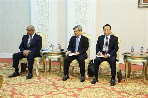 សម្តេចក្រឡាហោម ស ខេង អនុញ្ញាតឱ្យ ឯកអគ្គរាជទូតអង់គ្លេស ប្រចាំព្រះរាជាណាចក្រកម្ពុជា