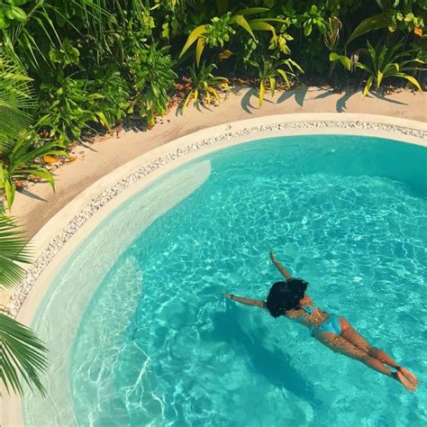 Salma Hayek Ass Of The Day