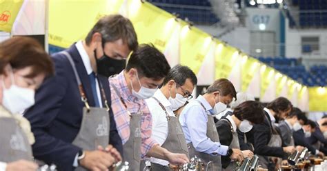 100명 바리스타가 만드는 100가지 커피 맛