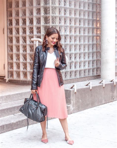 Stylishly Chic 21 Pleated Skirt Outfits With Pleated Skirts