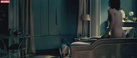 Naked Zoe Tapper In Blood I
