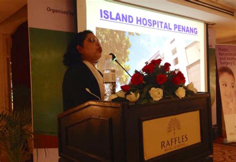 មន្ទីរពេទ្យ អាយឡេន ធ្វើសិក្ខា សាលា ស្តីពី ការវះកាត់ត្របកភ្នែក លើកសម្ផស្ស ជូនទៅដល់