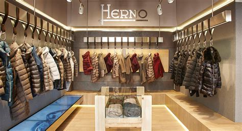 Herno - история итальянского бренда курток и пуховиков