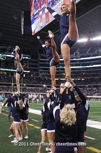 Cheerleading Byu Cheer Cheerleader Heel Stretch Stunt From